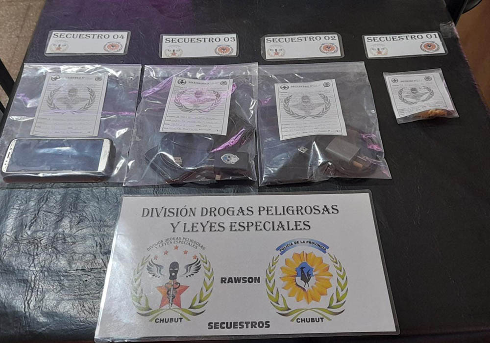 Allanamiento positivo en Rawson por narcomenudeo – FM Bahía Engaño Allanamiento positivo en Rawson por narcomenudeo – FM Bahía Engaño